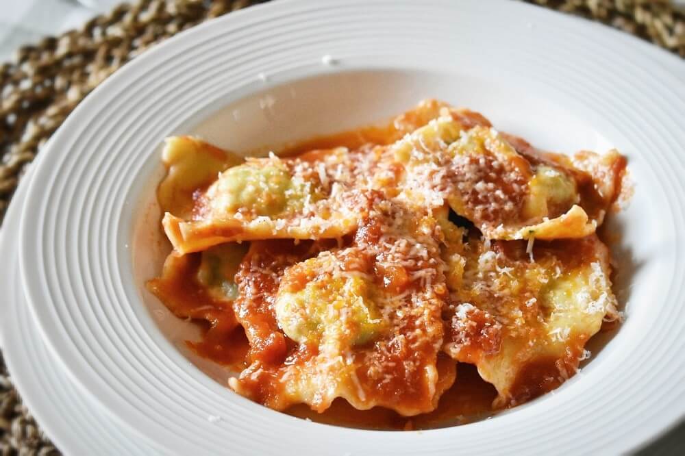 【本場式！基本のレシピ】ほうれん草とリコッタのラビオリ | BACCHETTE E POMODORO